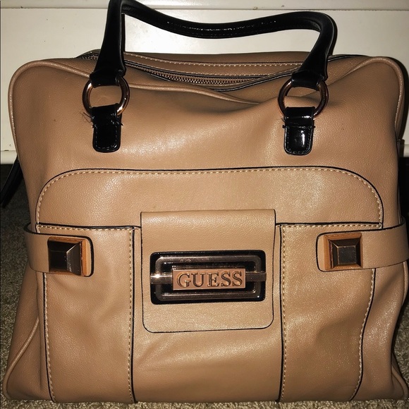 Guess | Bags | Great Condition Authentic Guess Purse | Poshmark